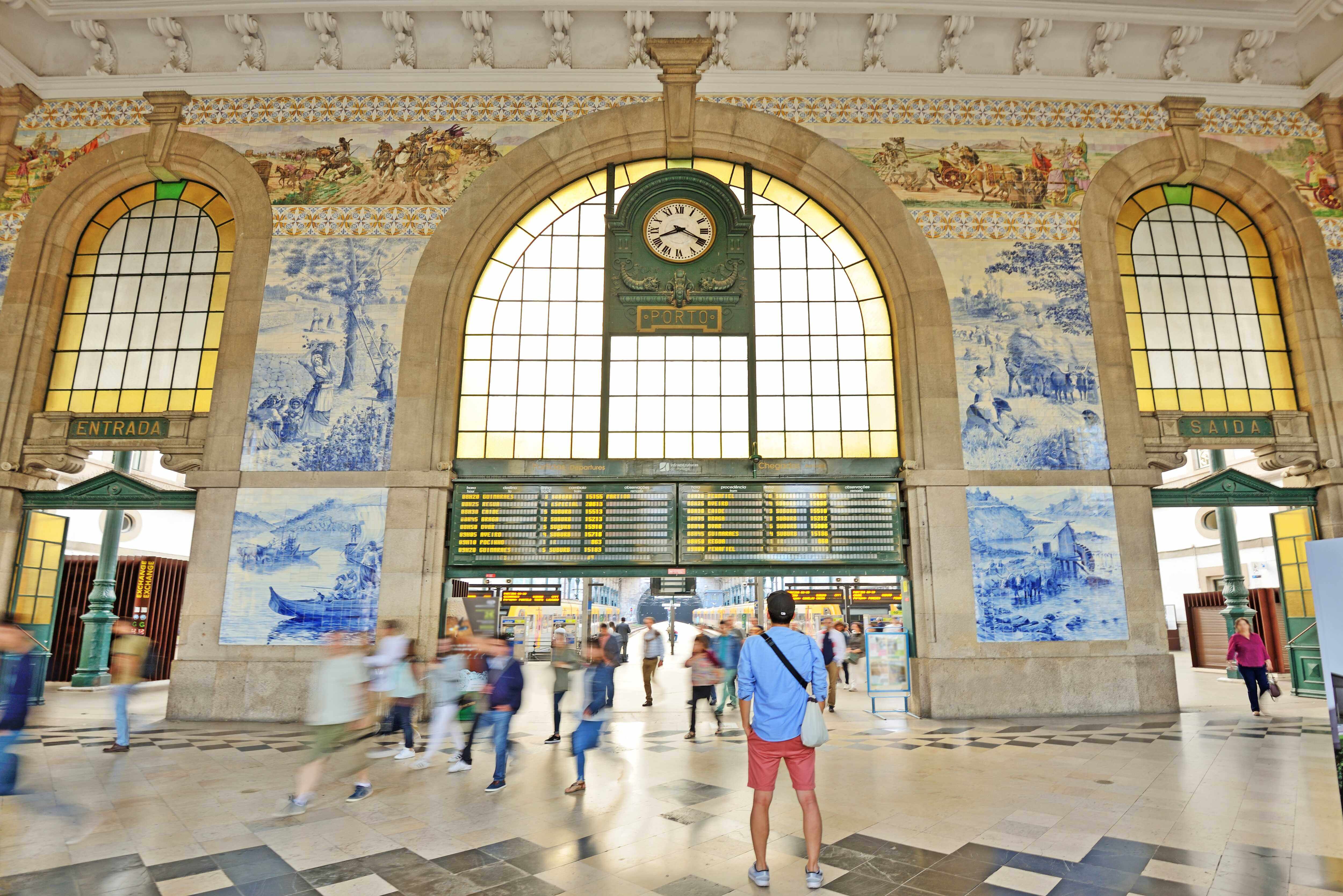 Sao Bento Station - schönster Bahnhof in Porto
